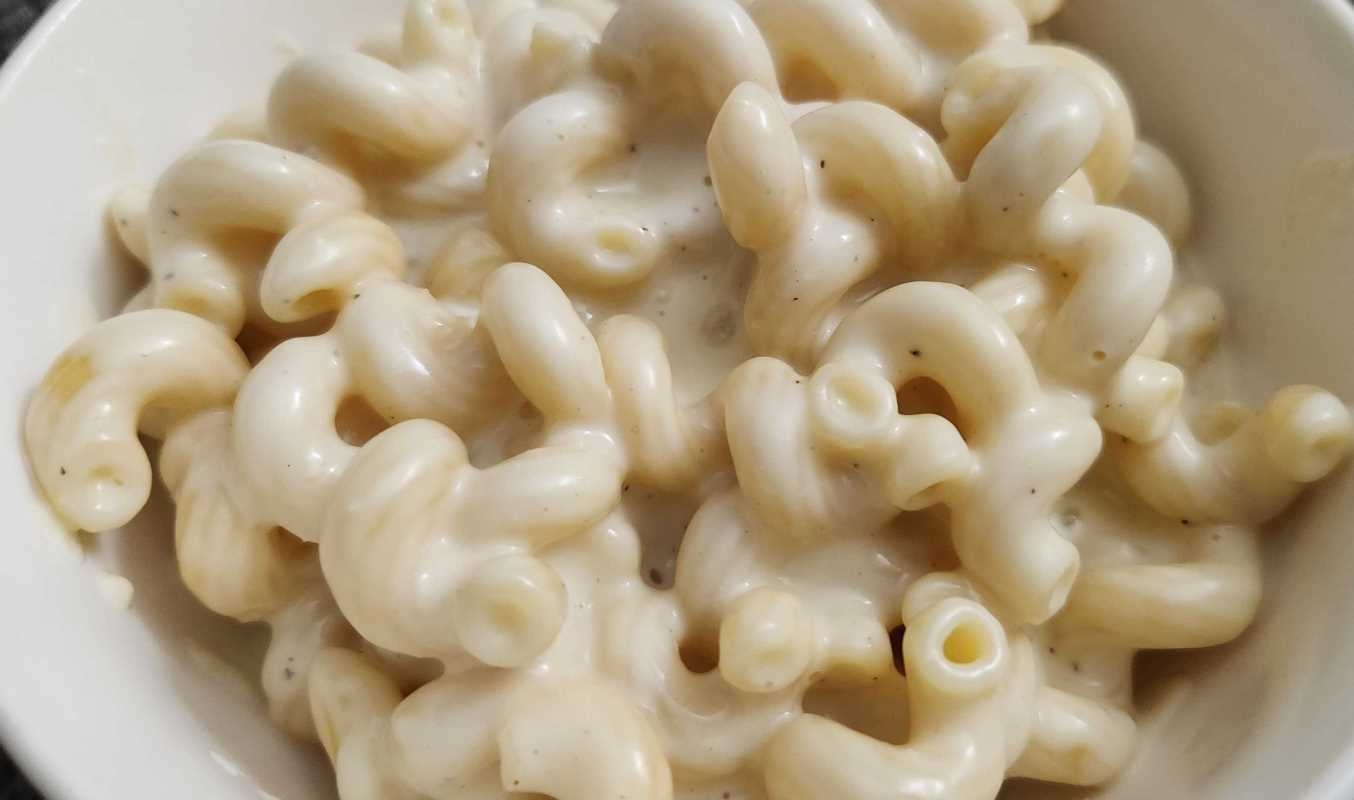 How to Make the Creamiest No-Bake Mac and Cheese
